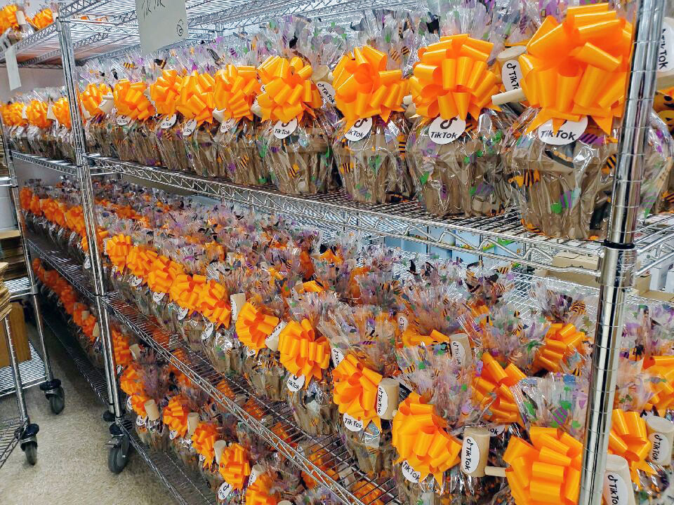 TikTok users surprised with Sarris chocolate bash cakes - Herald-Standard